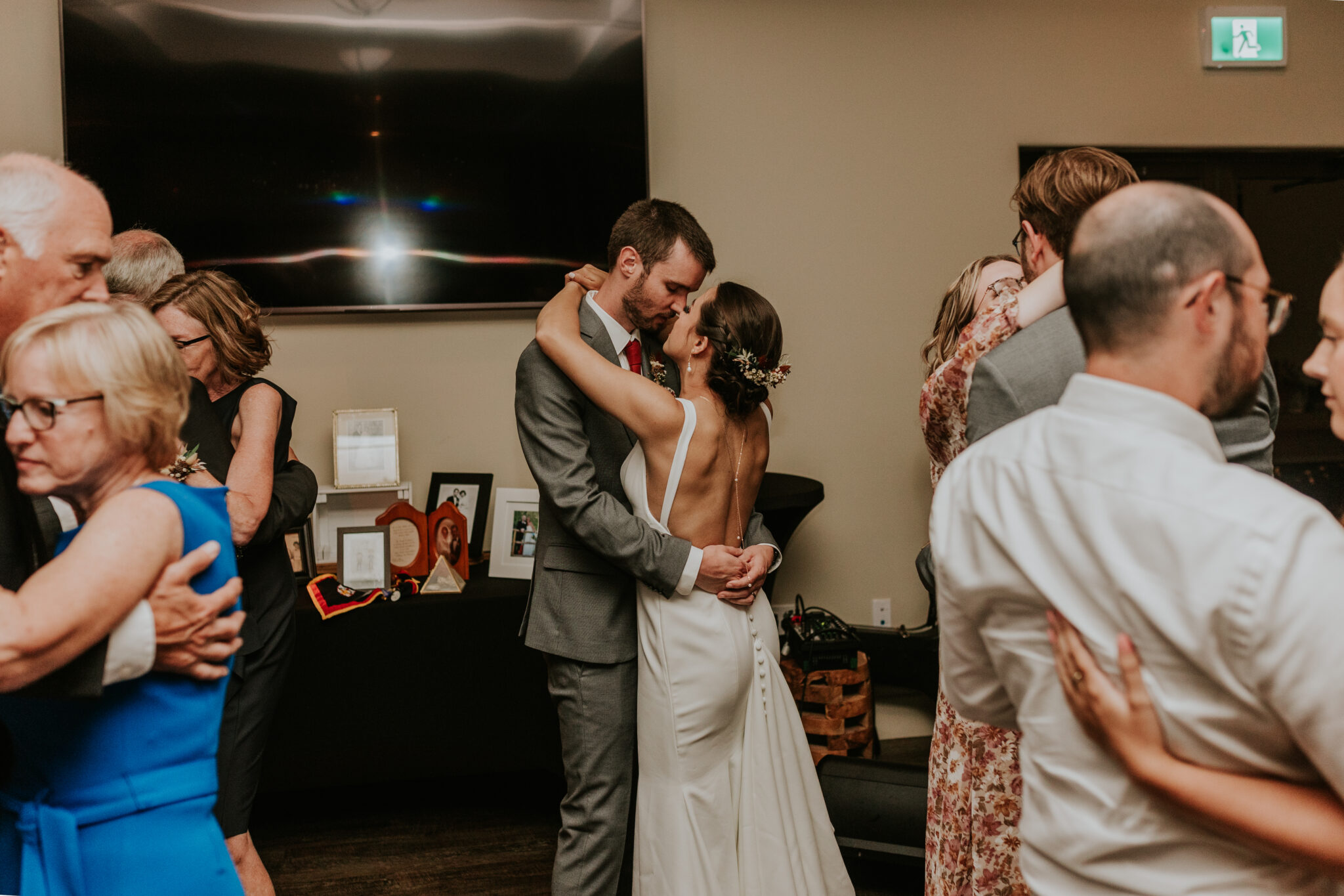 My 10 Favourite Wedding Photos to Date - laurenmullaly.com